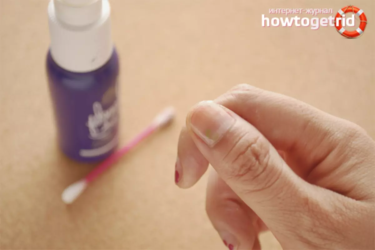 How to remove nail polish without lacquer removal fluid