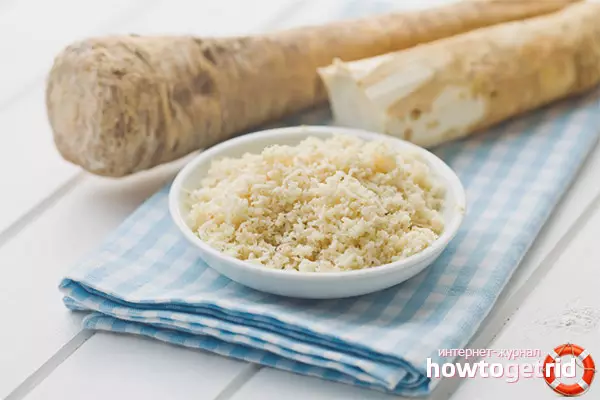 horseradish နှင့်အတူမျက်နှာဖုံးများ