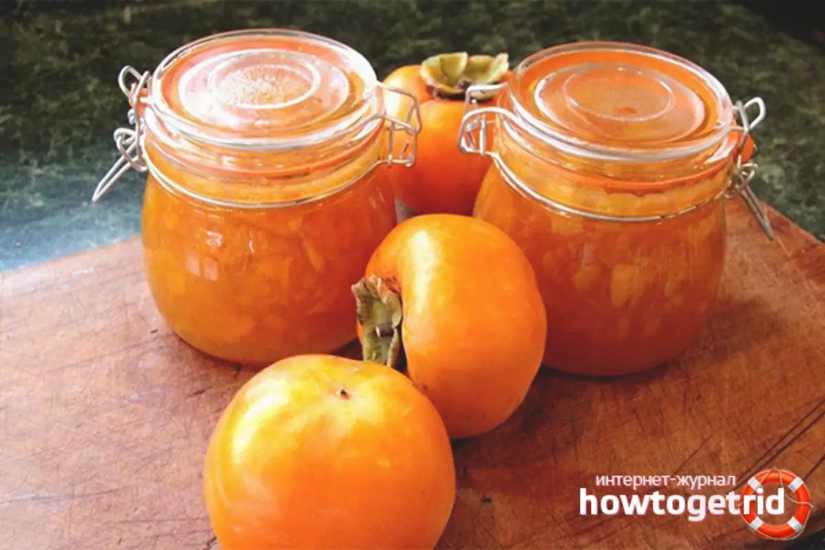 Jam z Persimmon.