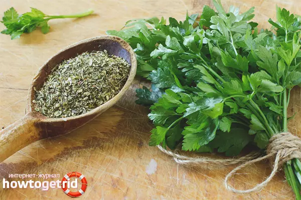 Bi o ṣe le gbẹ parsley gbẹ