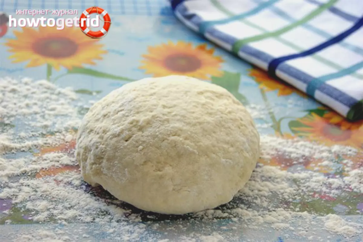 dough សម្រាប់ Cheburekov