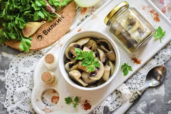 Receta de Champignon para el invierno de la terraza.