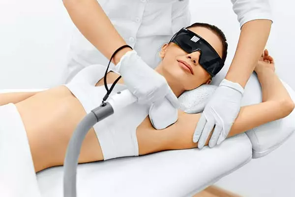 Làm thế nào để loại bỏ lông laser "làm việc"?