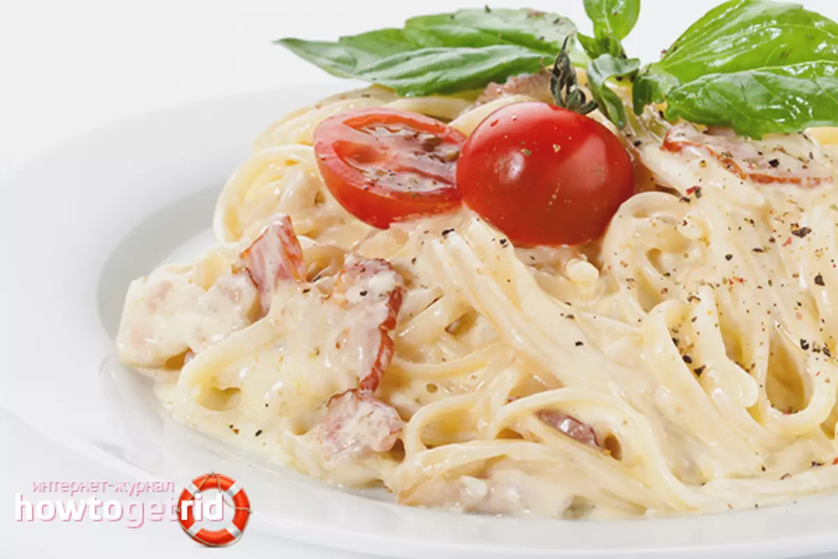 Carbonara ar sparģeļiem un ķiršu