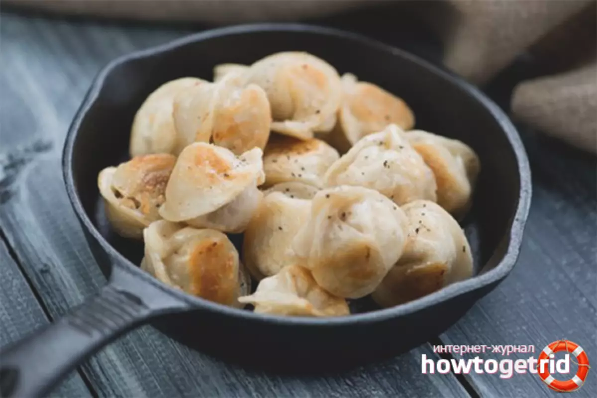 Giunsa ang pagprito nga mga dumplings sa usa ka frying pan