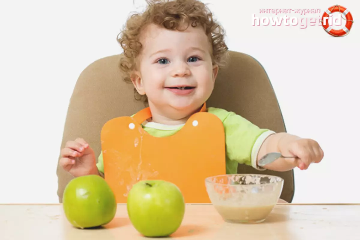 Come cucinare la purea di mele per il bambino