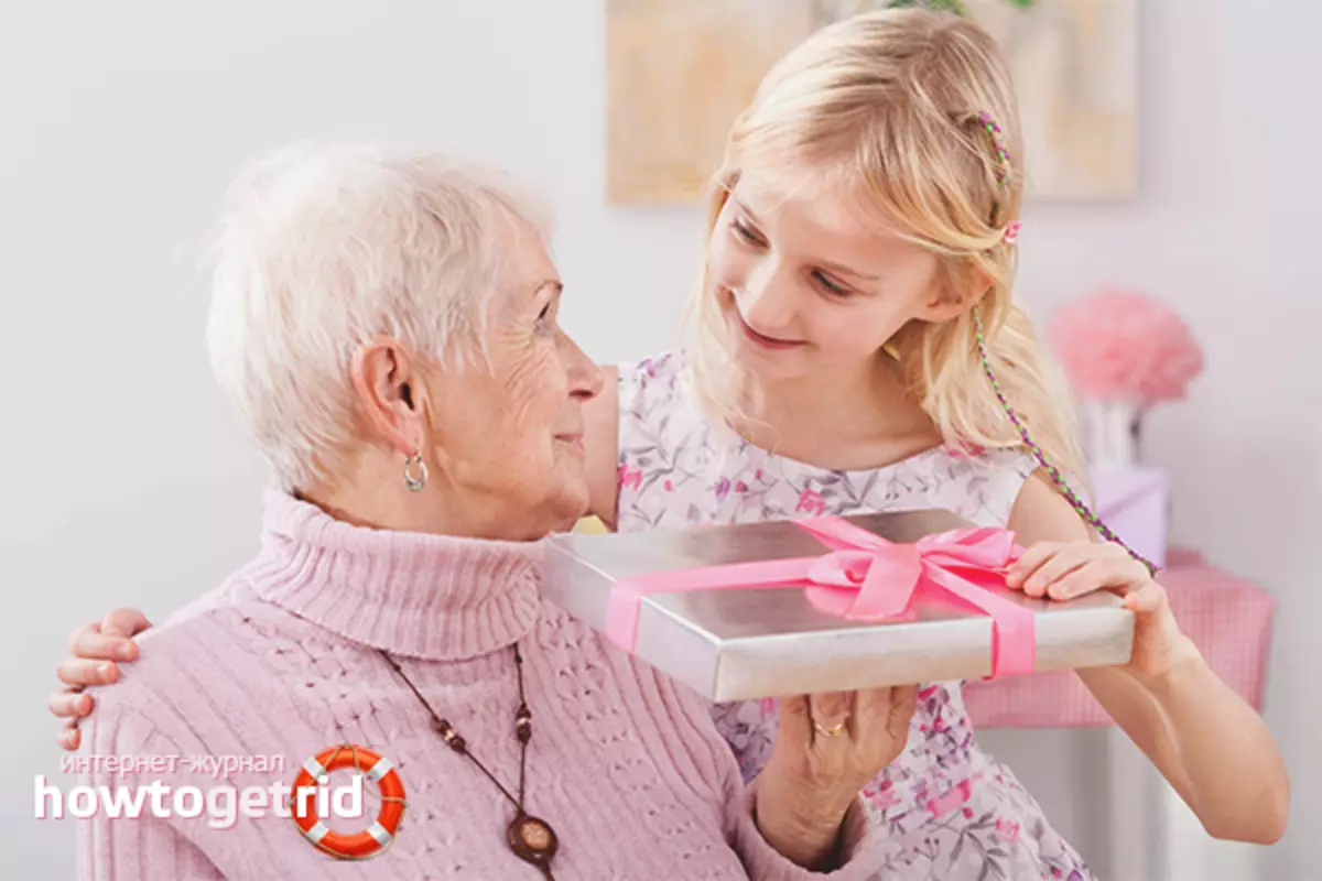 Comment féliciter grand-mère joyeux anniversaire