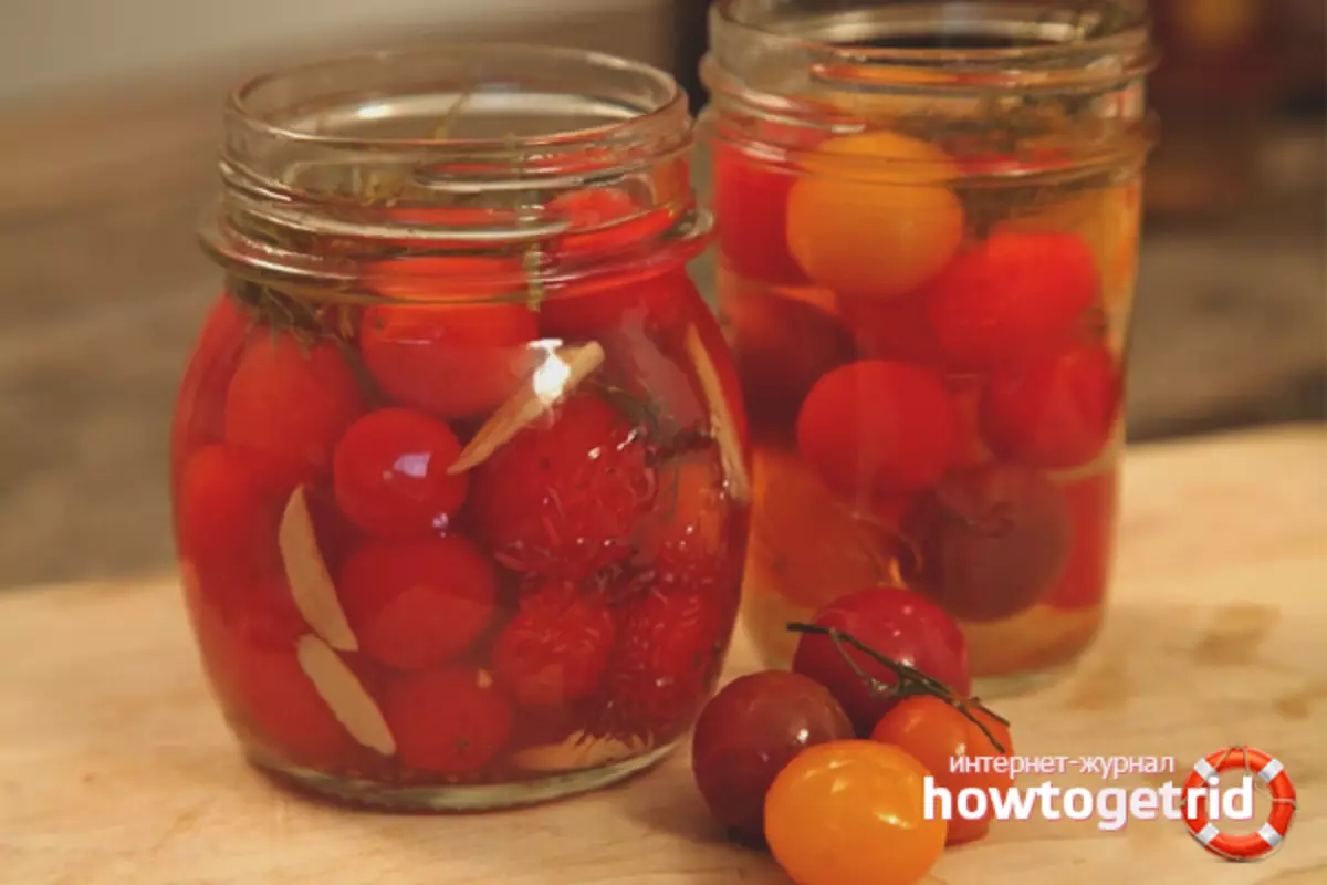 Tomates de cereixa enlatada