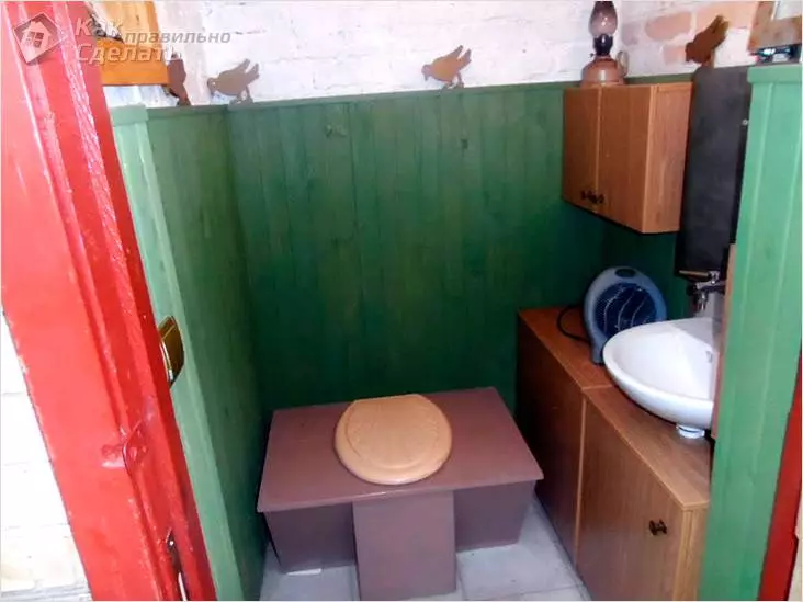 Toilet pedesaan dengan tangan Anda sendiri (+ foto) 3748_17