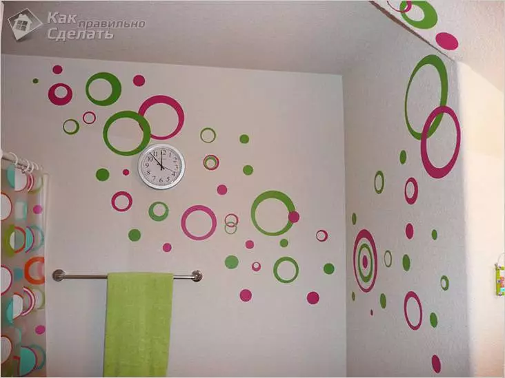 Vzory na stene v kúpeľni