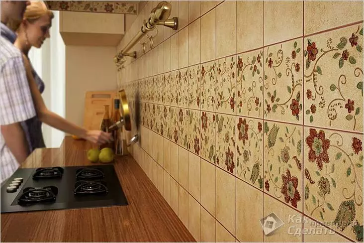 Cómo colocar un delantal de azulejos en la cocina, colocando delantal desde una teja + foto 4438_1