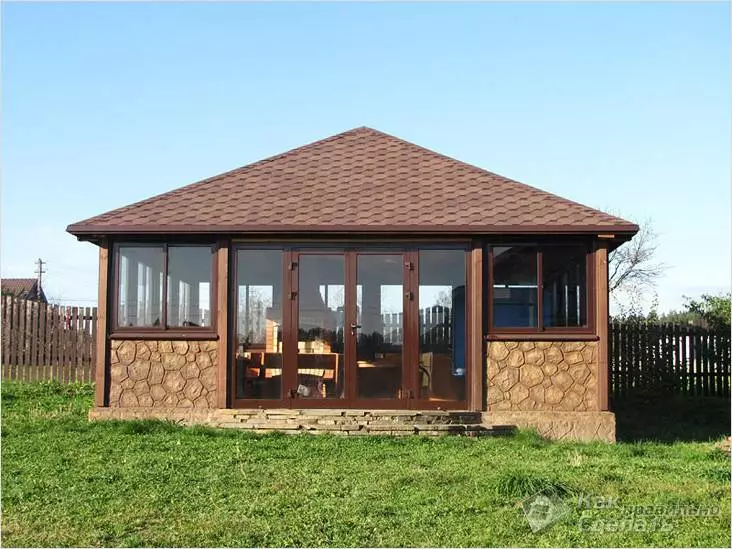 Gazebo lustres, nan fòm lan nan yon Pavilion