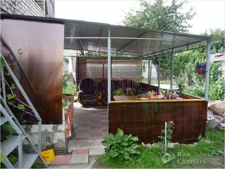 Polycarbonate veranda na metal