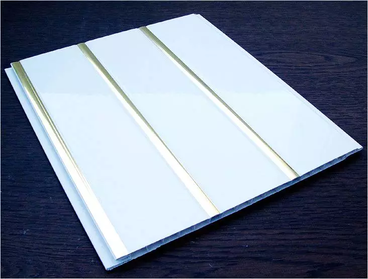 Kwadratowy panel PVC.