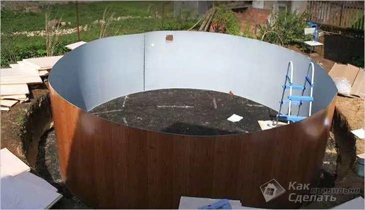 Installation d'un piscine de cadre en métal