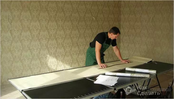 How to Glue Vinyl Vinyl Wallpaper